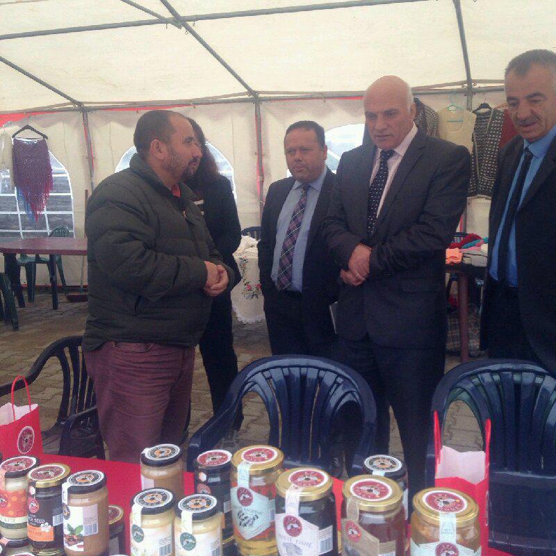 U hap panairi dy ditor me produkte ushqimore dhe artizanale - Komuna ...